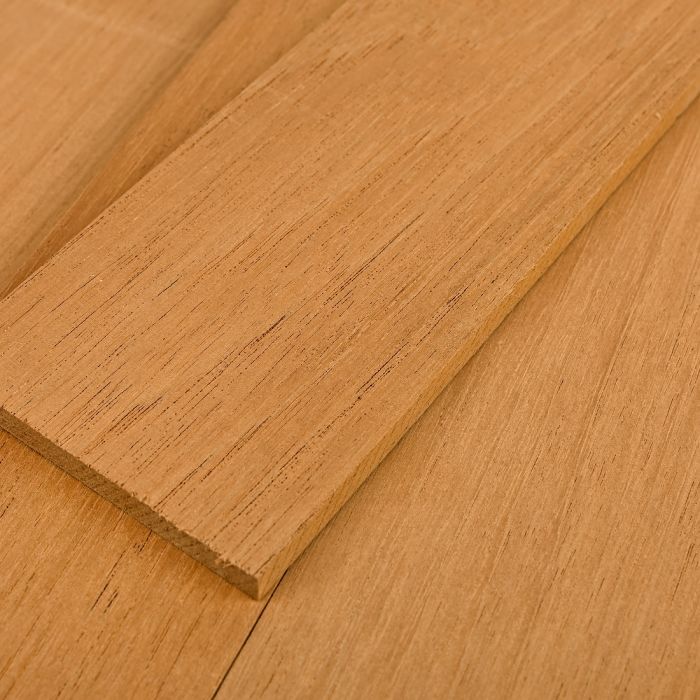 Spanish Cedar wood plank ready to ship – Contraveta Maderas